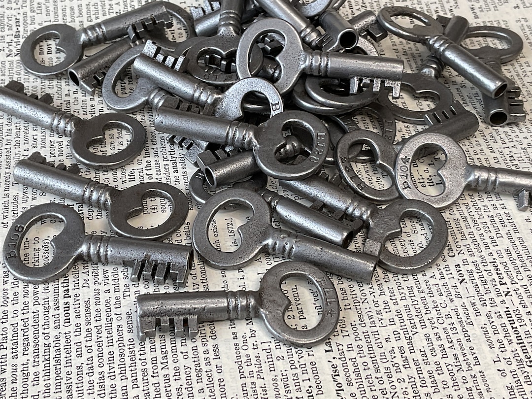 1 Vintage Barrel Key - Etsy