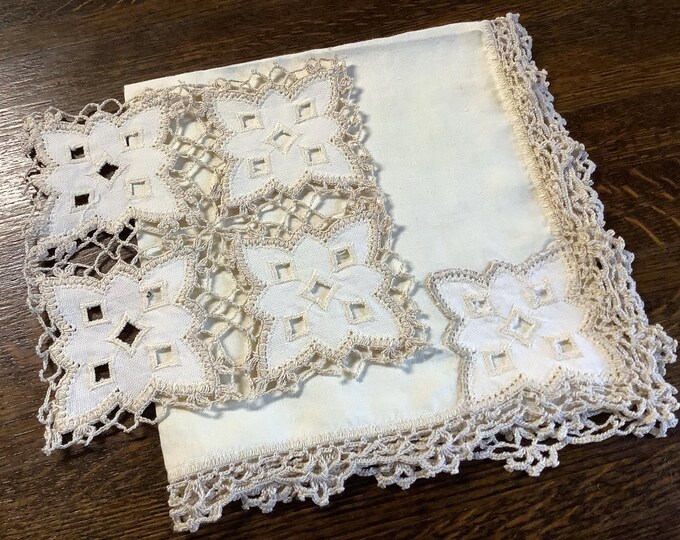 Vintage Doily Snippet Square and 18” Crocheted Edge Linen Napkin - Etsy