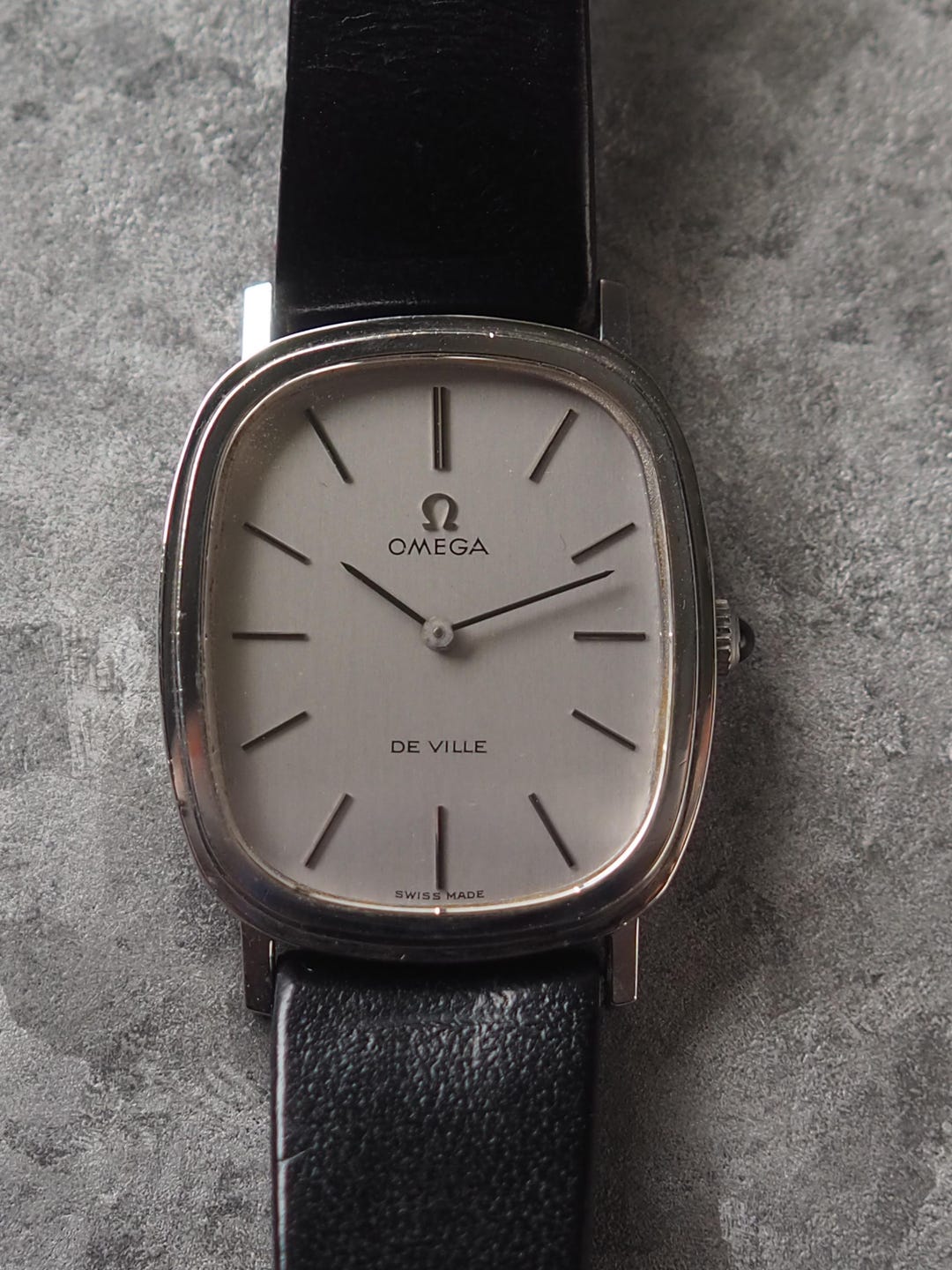 OMEGA DE VILLE Oval Watch Silver Color Stainless Steel Black Leather ...