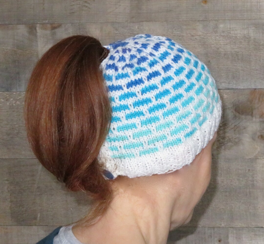 Ombre Bricks Ponytail Hat Knitting Pattern, Mosaic Knit Use Just 1 ...