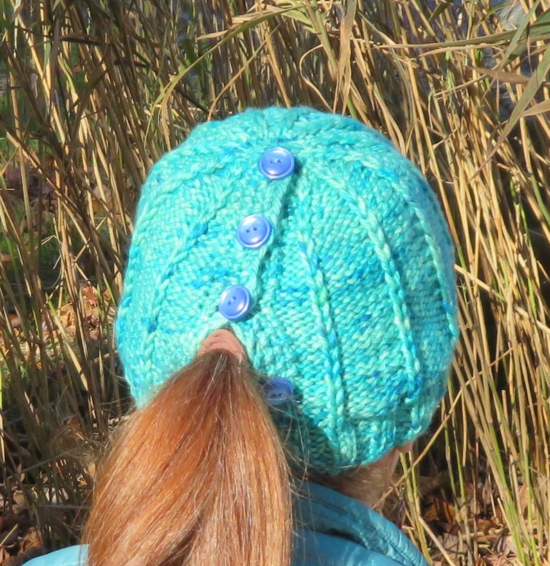 Easy Button Ponytail Hat Knitting Pattern, Beginner Messy Bun Beanie ...