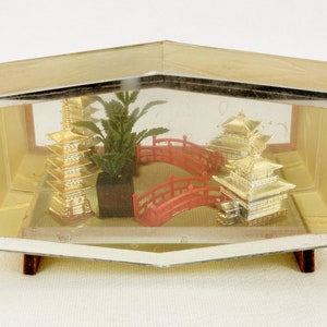 Footed Glass Mirrored Shadow Box, Horizontal Hexagon 3D Japanese ...