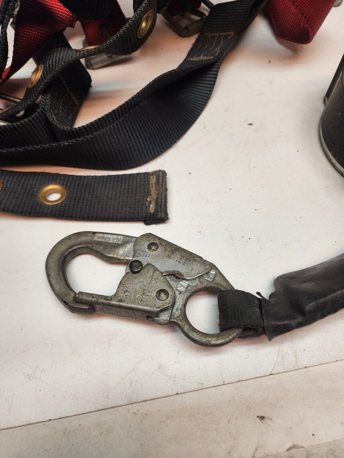 Protecta Pro Full Body Safety Harness XL & 20’ Ft. Self Retracting ...