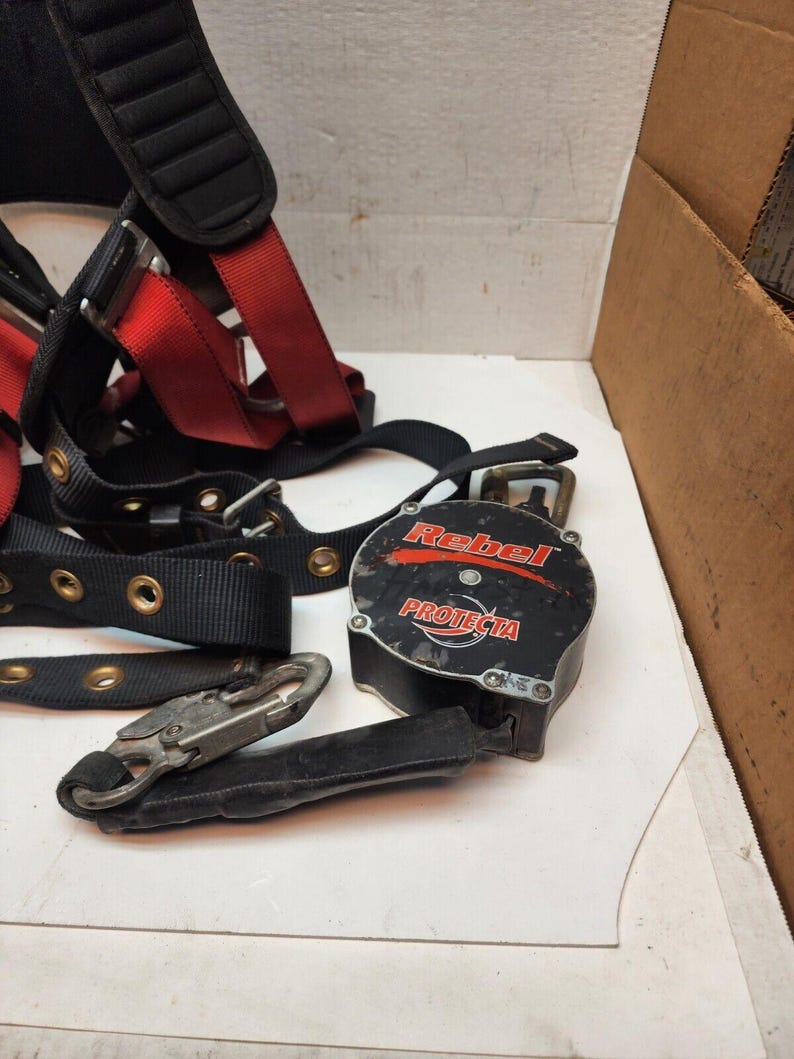Protecta Pro Full Body Safety Harness XL & 20’ Ft. Self Retracting ...