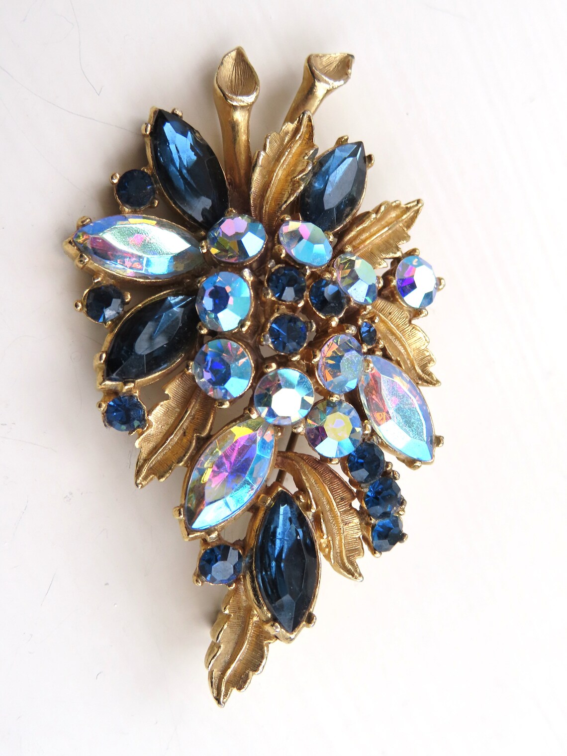 Vintage Sphinx Brooch From the 1950s Stunning Leaf Brooch in - Etsy