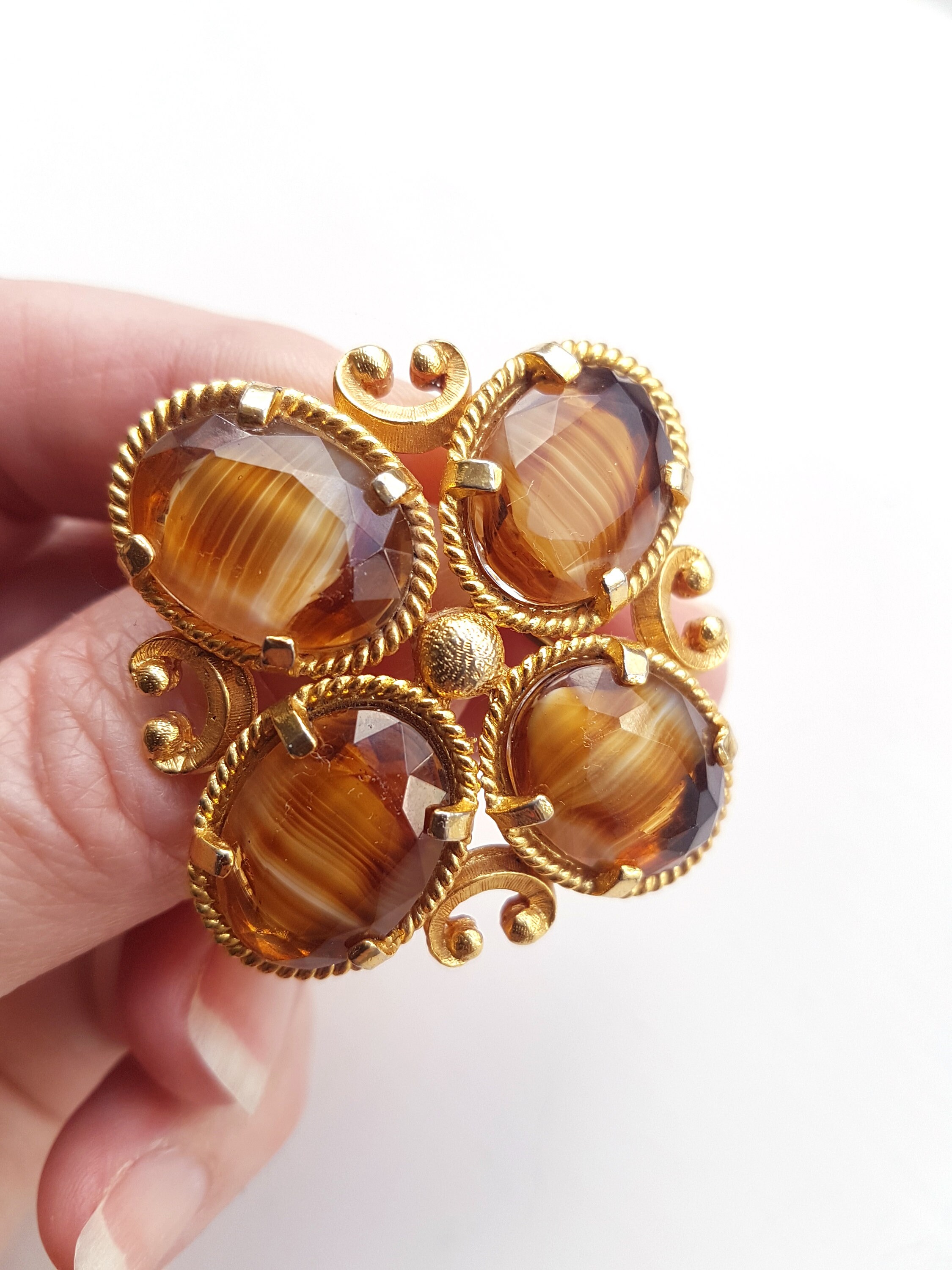 Vintage Mid-century Sphinx Brooch 1960s Retro Style Elegant Art Glass ...