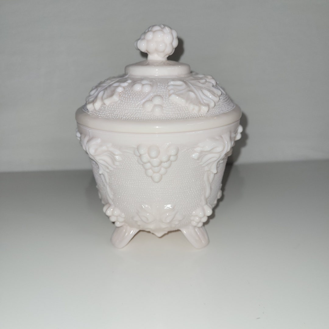 Jeanette Glass Lidded Candy Dish With Motif of Grapes and Vines - Etsy