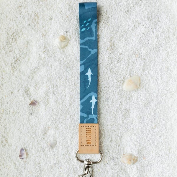 Wristlet Coastal - Etsy