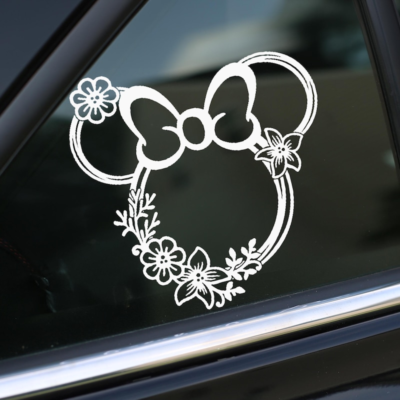 Minnie Mouse Wall Decal - Etsy