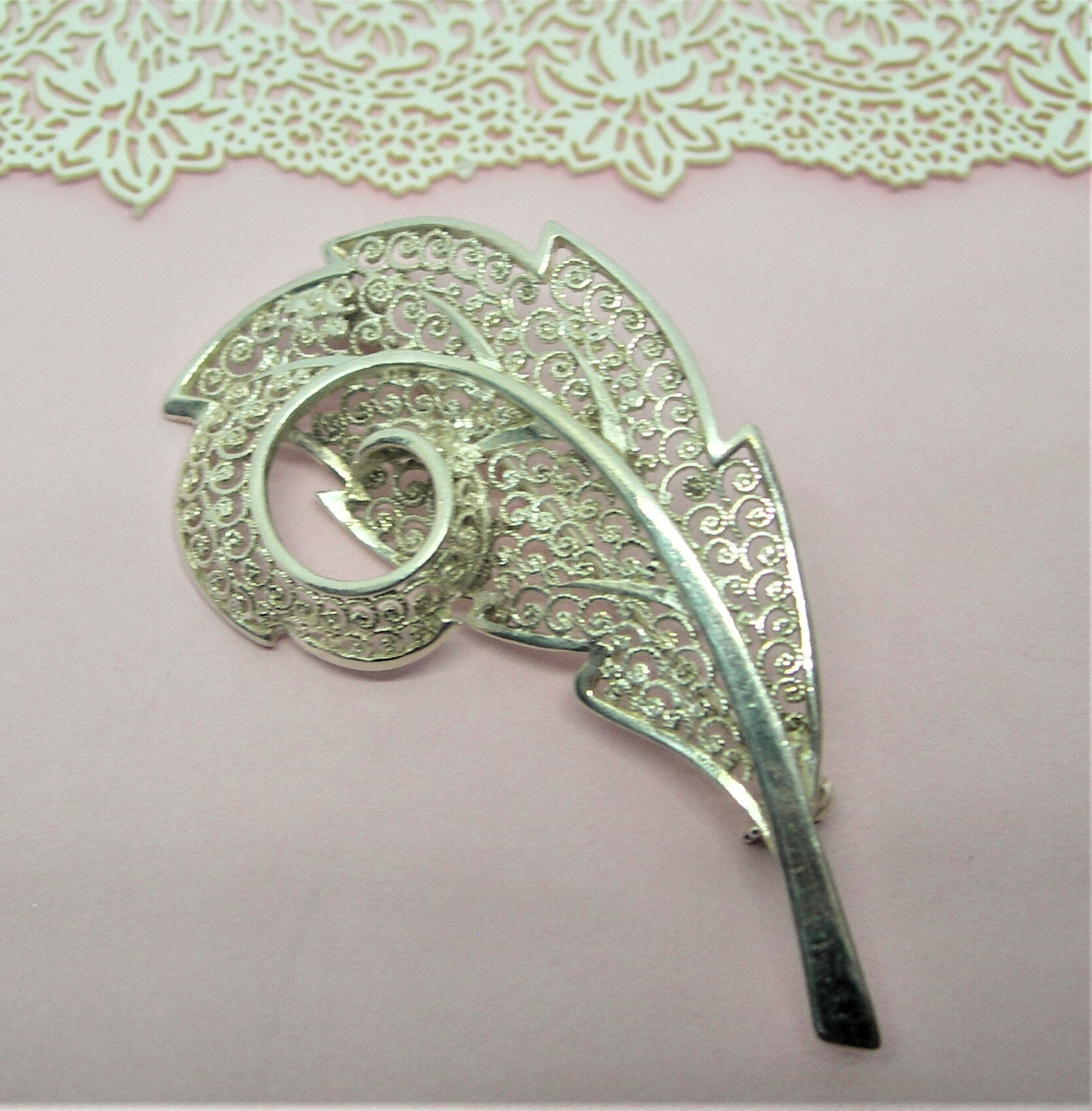 Sterling SILVER FILIGREE BROOCH Angel Feather Foreign Design Vintage ...