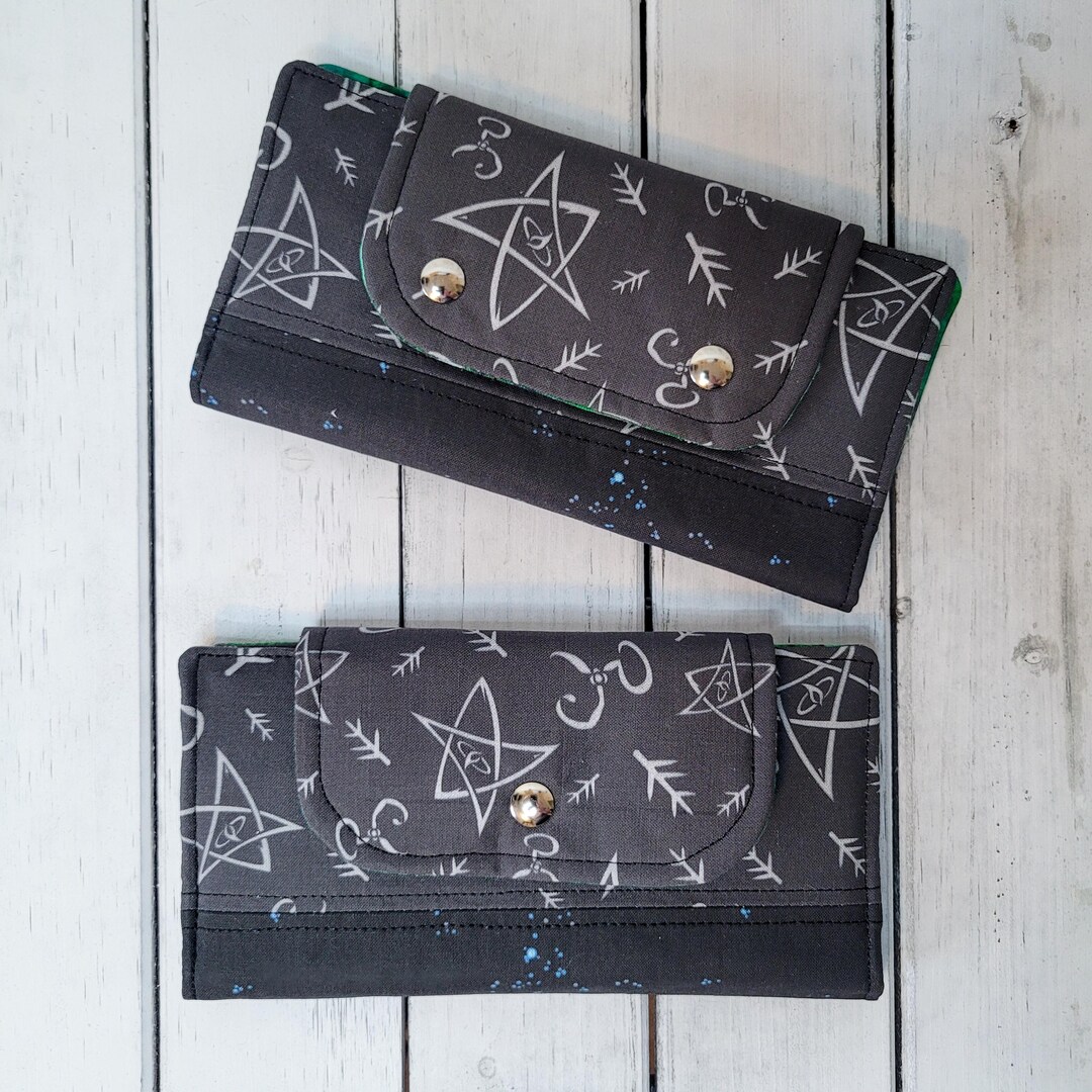 Green Cthulhu Slim Wallet - Etsy