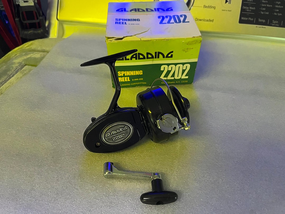 Vintage Gladding Fishing Reel Model 2202 - Etsy