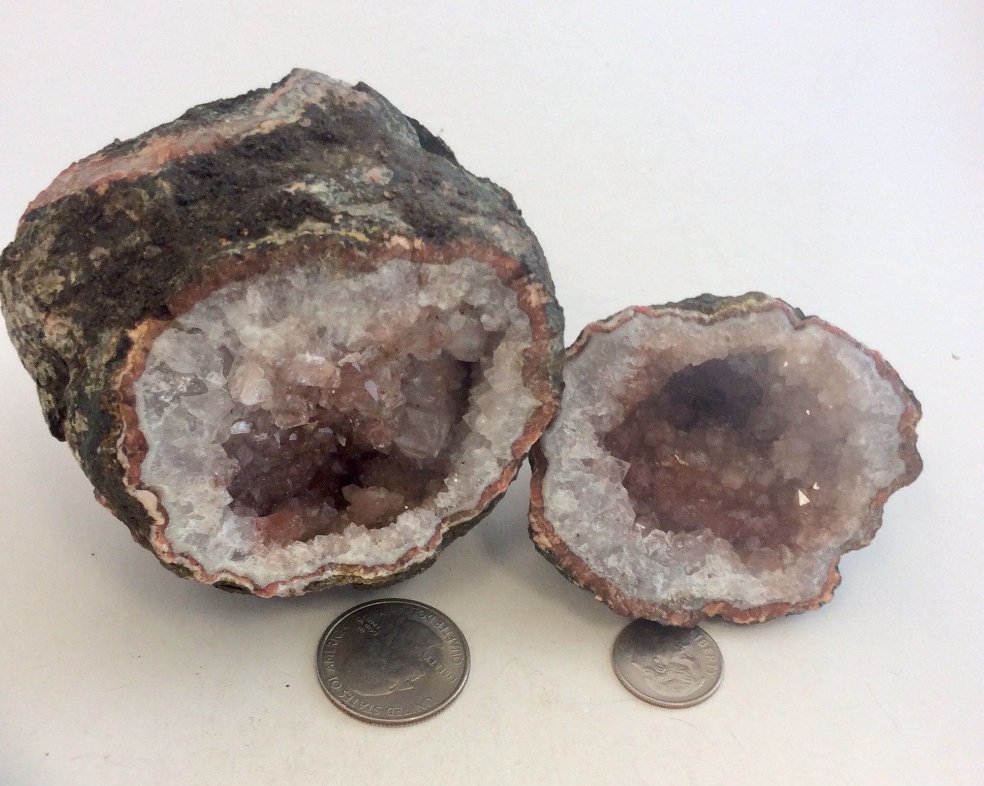 Open Morocco geode quartz crystal lined 634 grams | Etsy