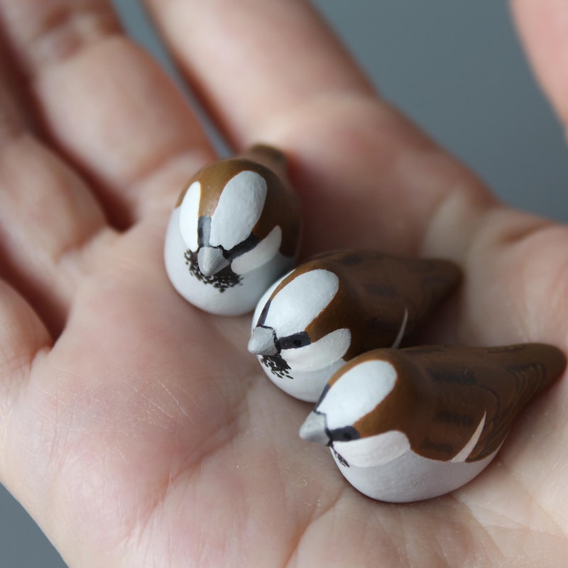 Wolf Pottery Figurine - Etsy UK