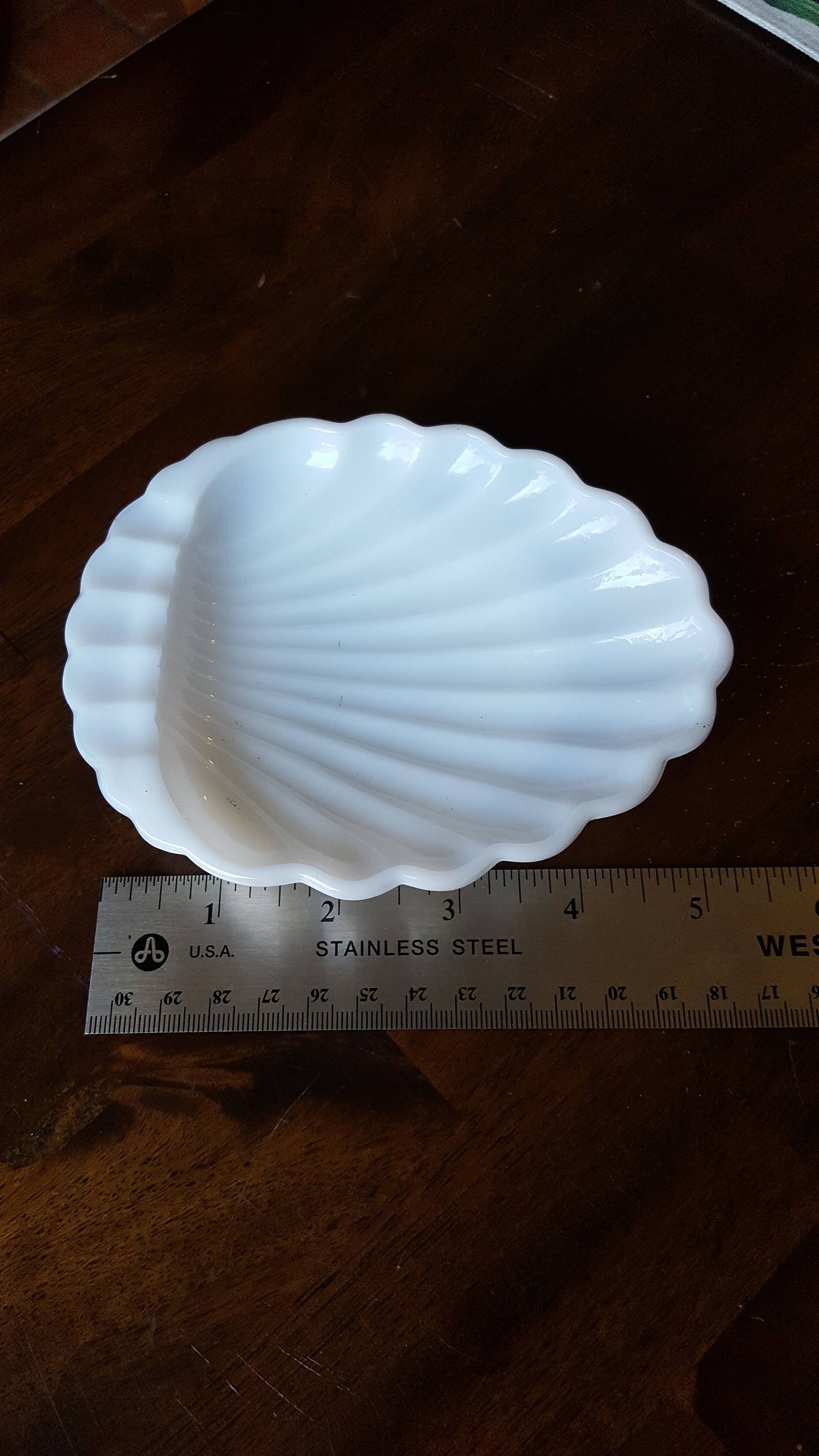 Vintage Hazel-atlas Milk Glass Shell Ashtray - Etsy