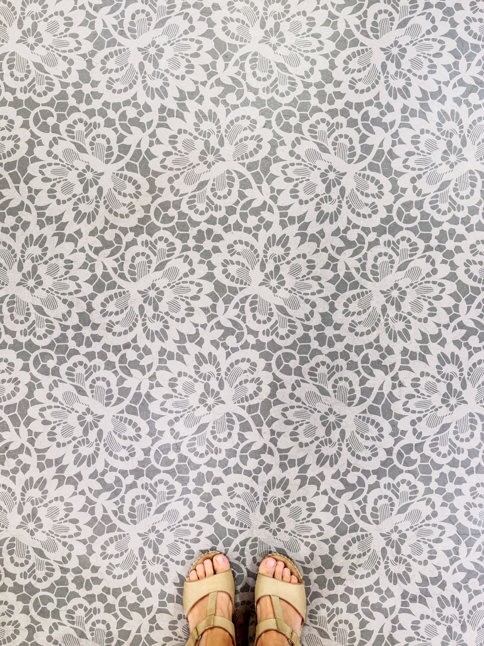 Olivia Lace Wall Stencil for Painting, Wallpaper Look, Traditional ...