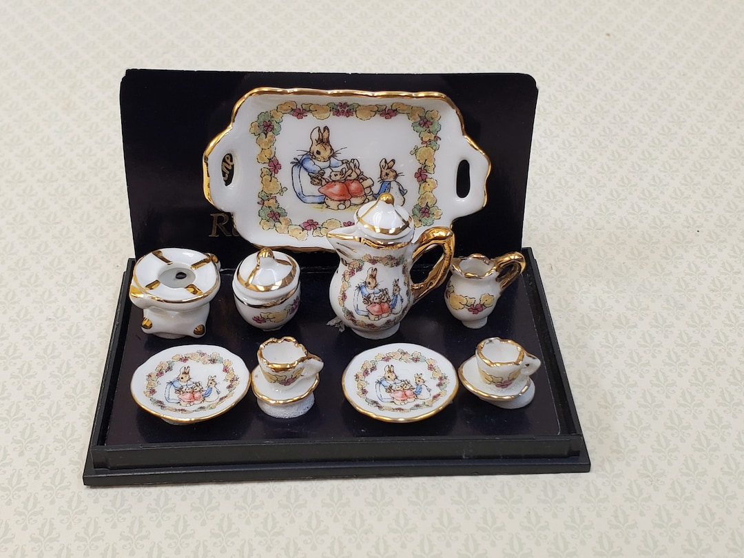 Dollhouse Beatrix Potter Coffee Tea Set Teapot Teacups Reutter ...