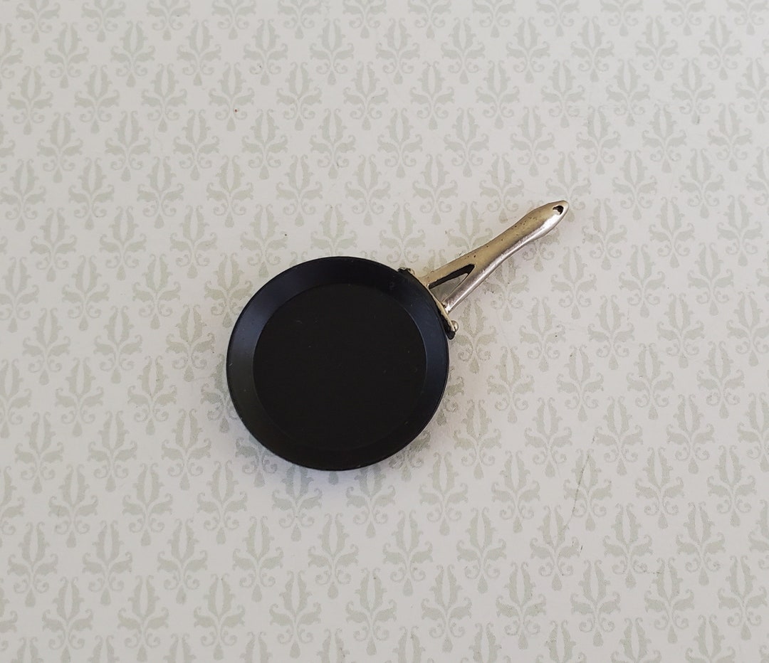 Dollhouse Miniature Teflon Pan Round Black Medium Size 1:12 - Etsy