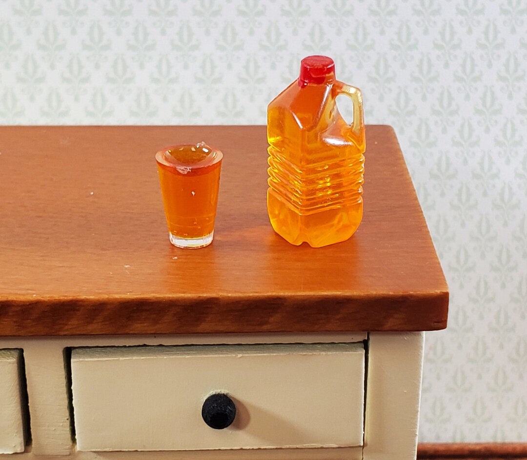 Dollhouse Half Gallon of Apple Cider With Filled Cup 1:12 Scale ...