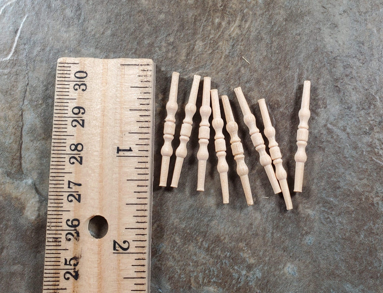 Dollhouse Miniature Spindles Small Wood 8 Pieces 1:12 Scale 1 1/4 ...