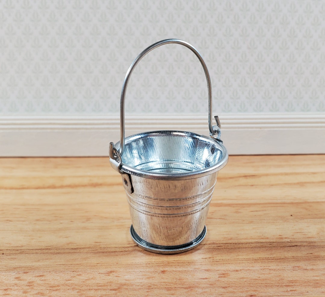 Dollhouse Metal Bucket With Handle Empty 1:12 Scale Miniature Farm ...