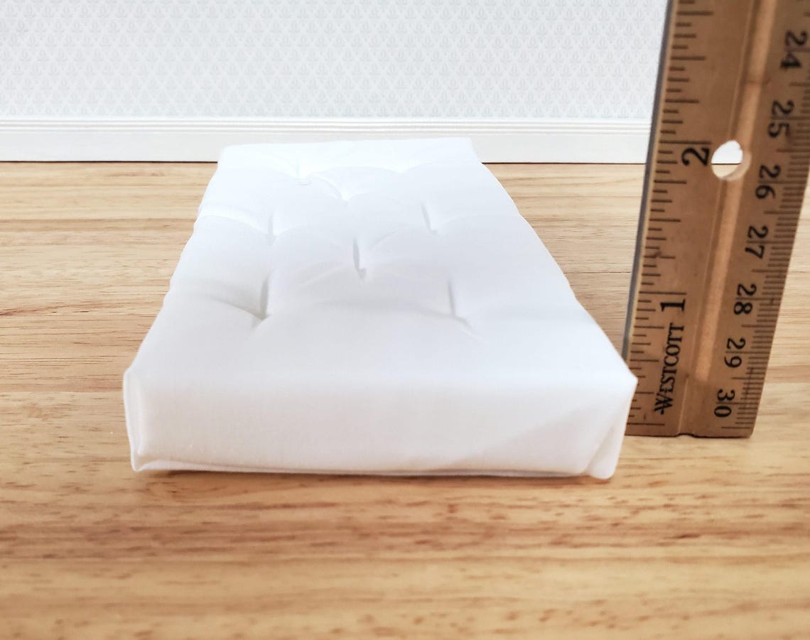 Dollhouse Doll Twin Mattress White Tufted 1:12 Scale Miniature Bedroom ...
