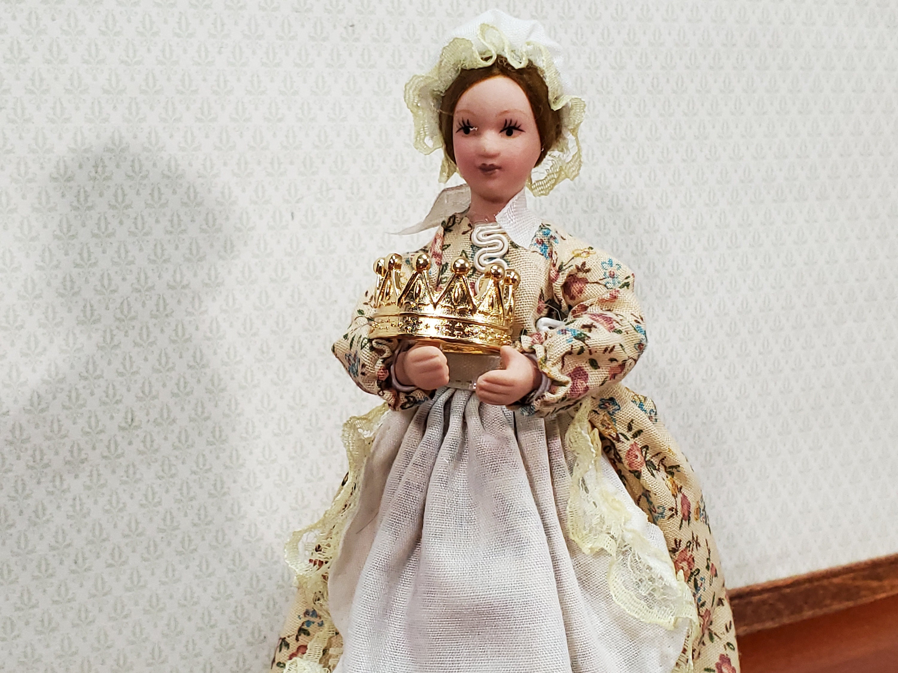 Tiny Miniature Crown Gold Metal for Dolls Dollhouse Works With - Etsy