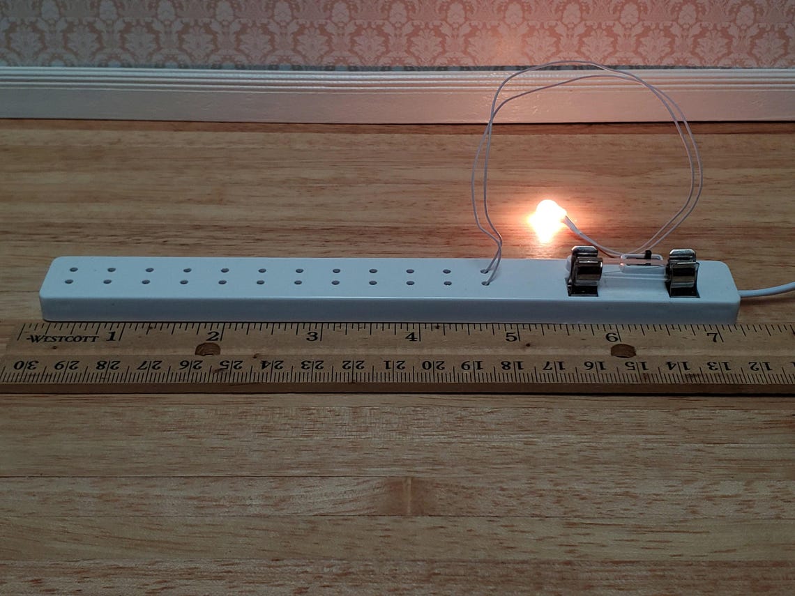 Cir-kit Pea Bulb Frosted Light Fixture With Wire 1:12 Scale Dollhouse ...