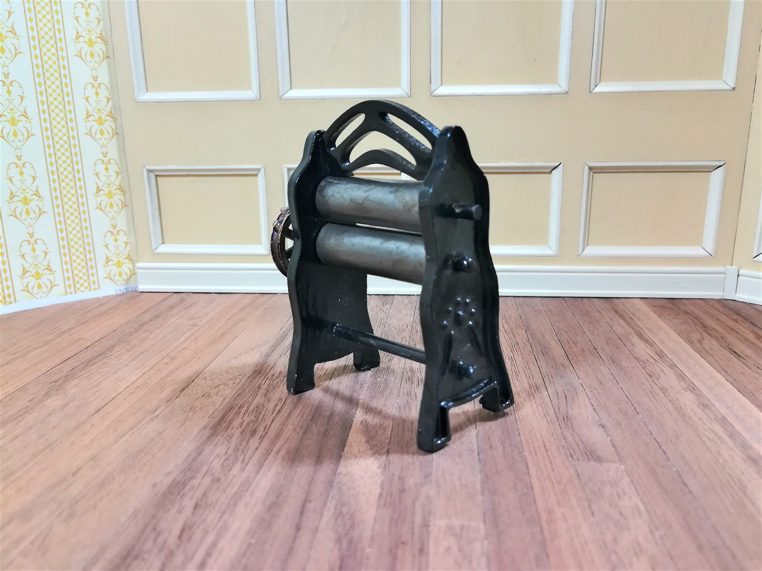 Dollhouse Miniature Mangle Clothes Wringer Dryer 1:12 Scale | Etsy