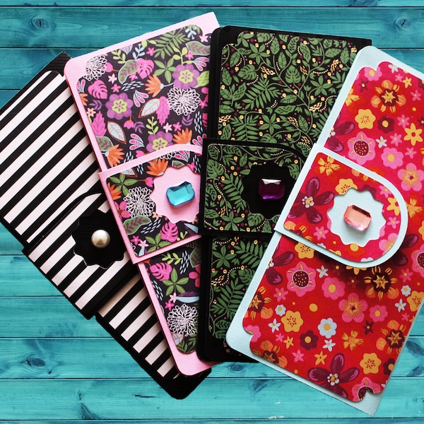 Multiple Gift Card Holder - 60+ Gift Ideas for 2024