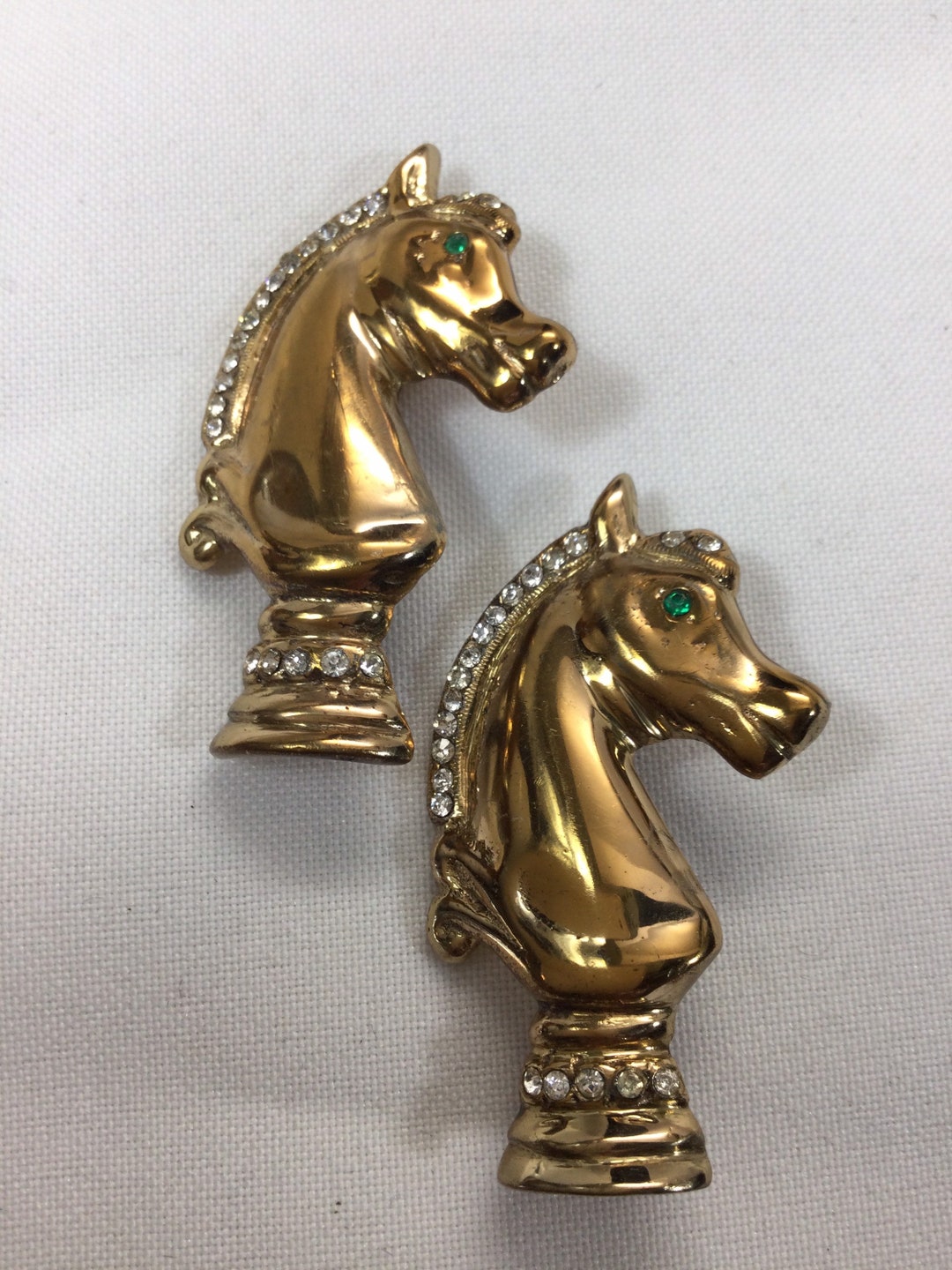 PAIR of KNIGHTS Horsehead CHESS Pieces Brooches - Etsy
