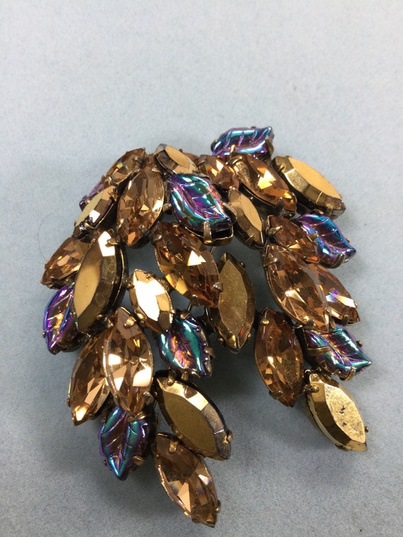 REGENCY FALL LEAVES Brooch - Gem