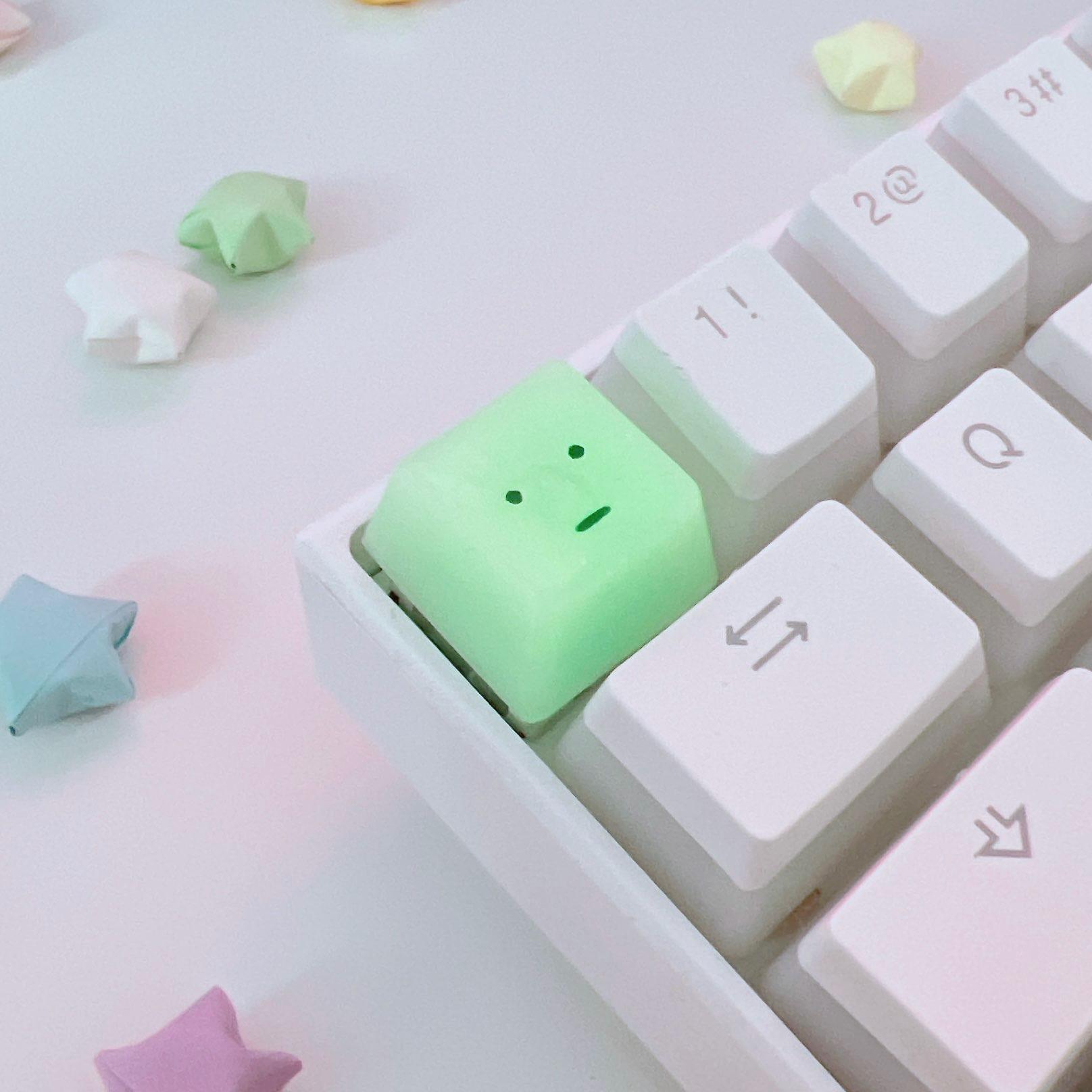 Glow-in-the-dark Desk Buddy Keycap: Kawaii Mechanical Keyboard ...