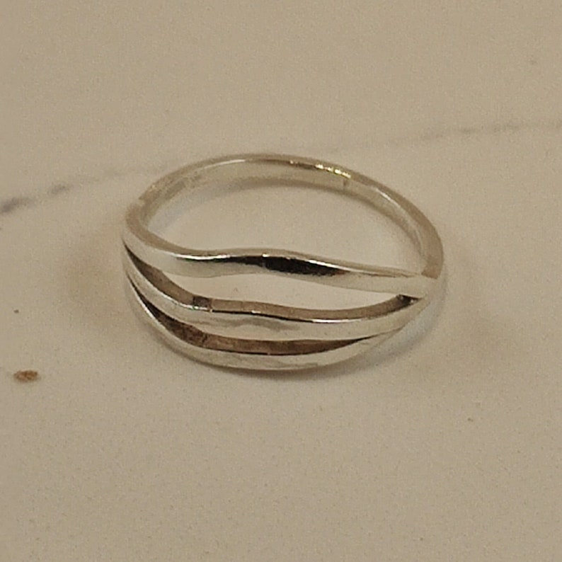 Waves Ring in Square Section Sterling Silver Wire - Etsy UK