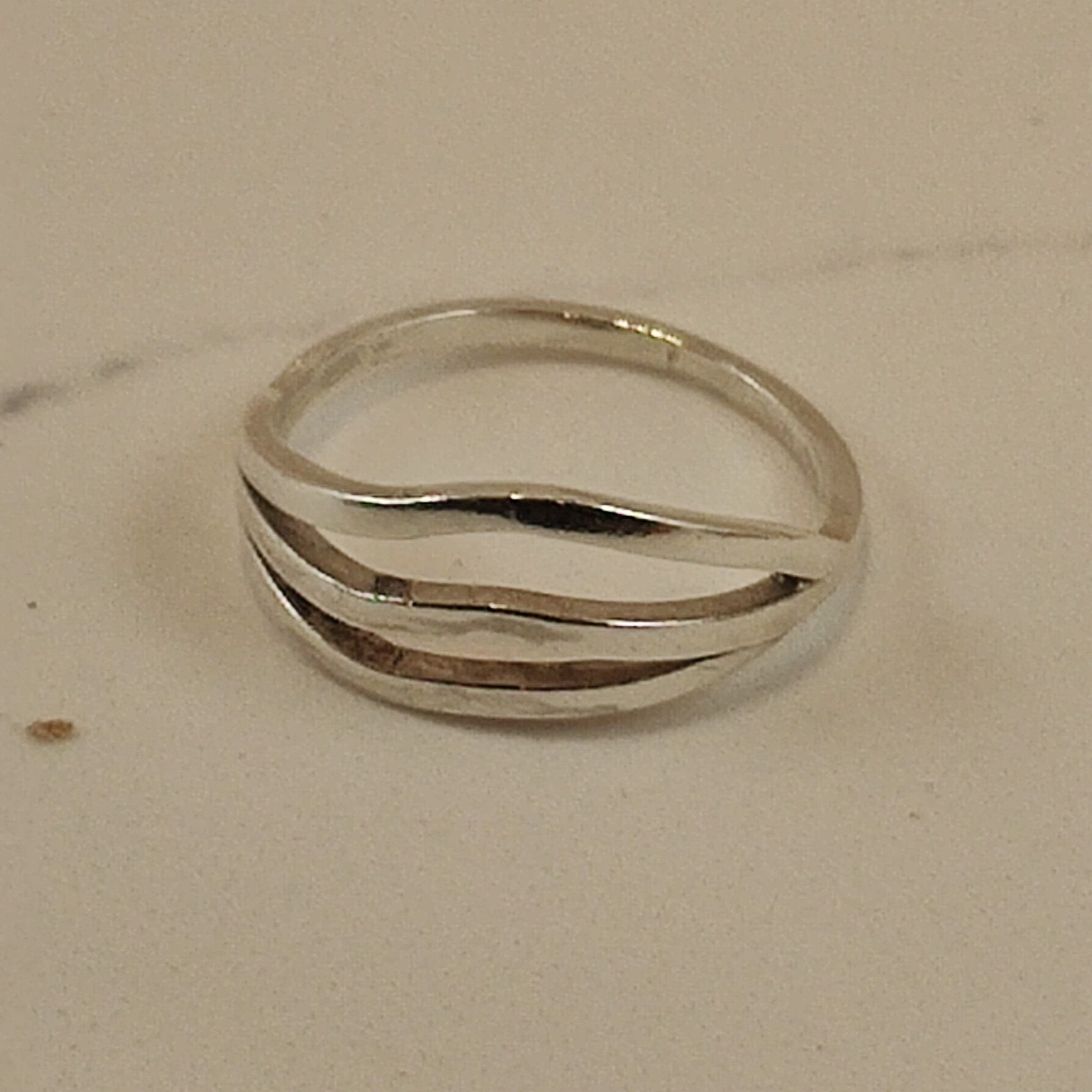 Waves Ring in Square Section Sterling Silver Wire - Etsy UK