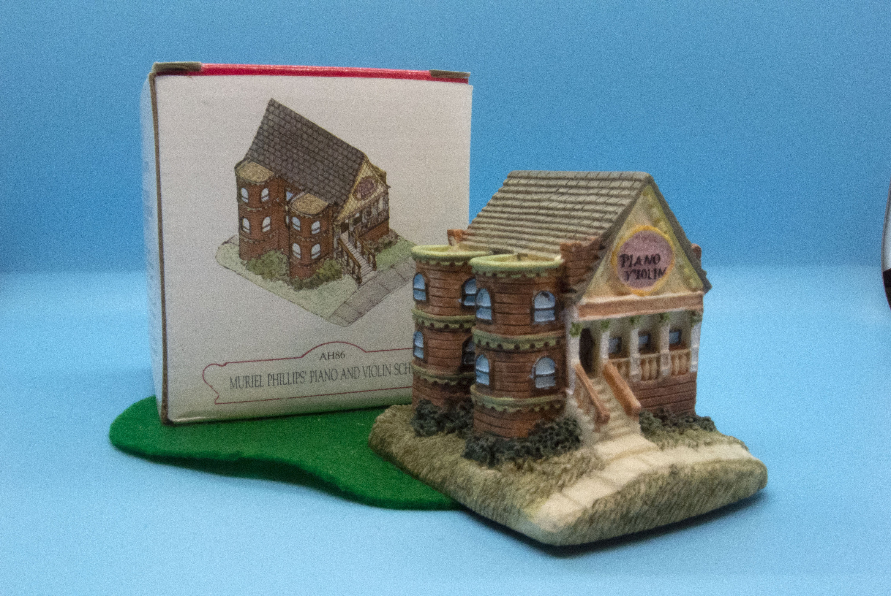 Liberty Falls Muriel Phillips' Piano and Violin School AH86 With Box ...