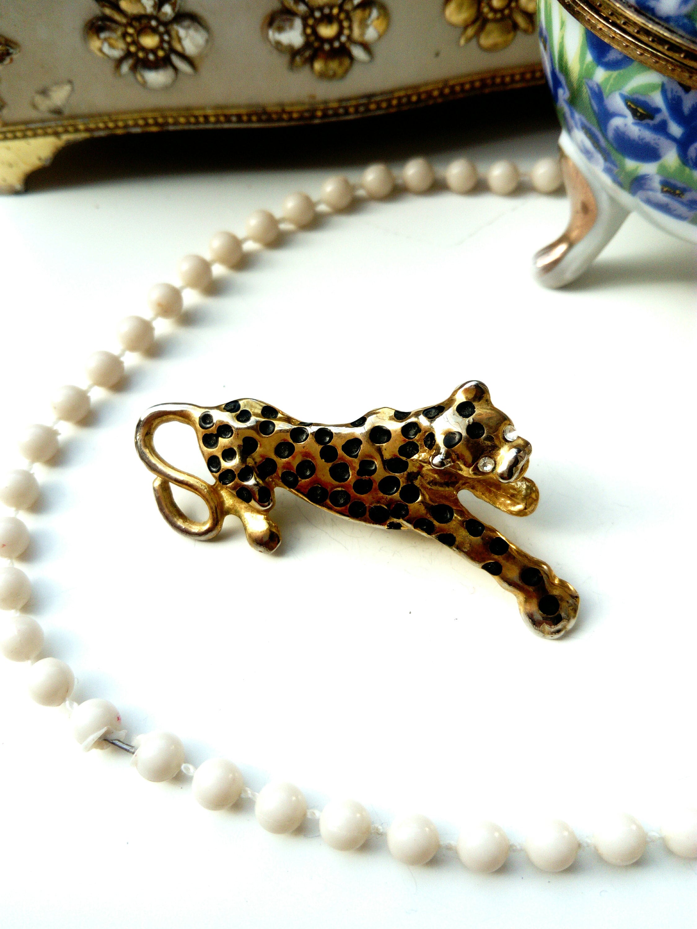 Leopard brooch years 80/80 's Leopard brooch