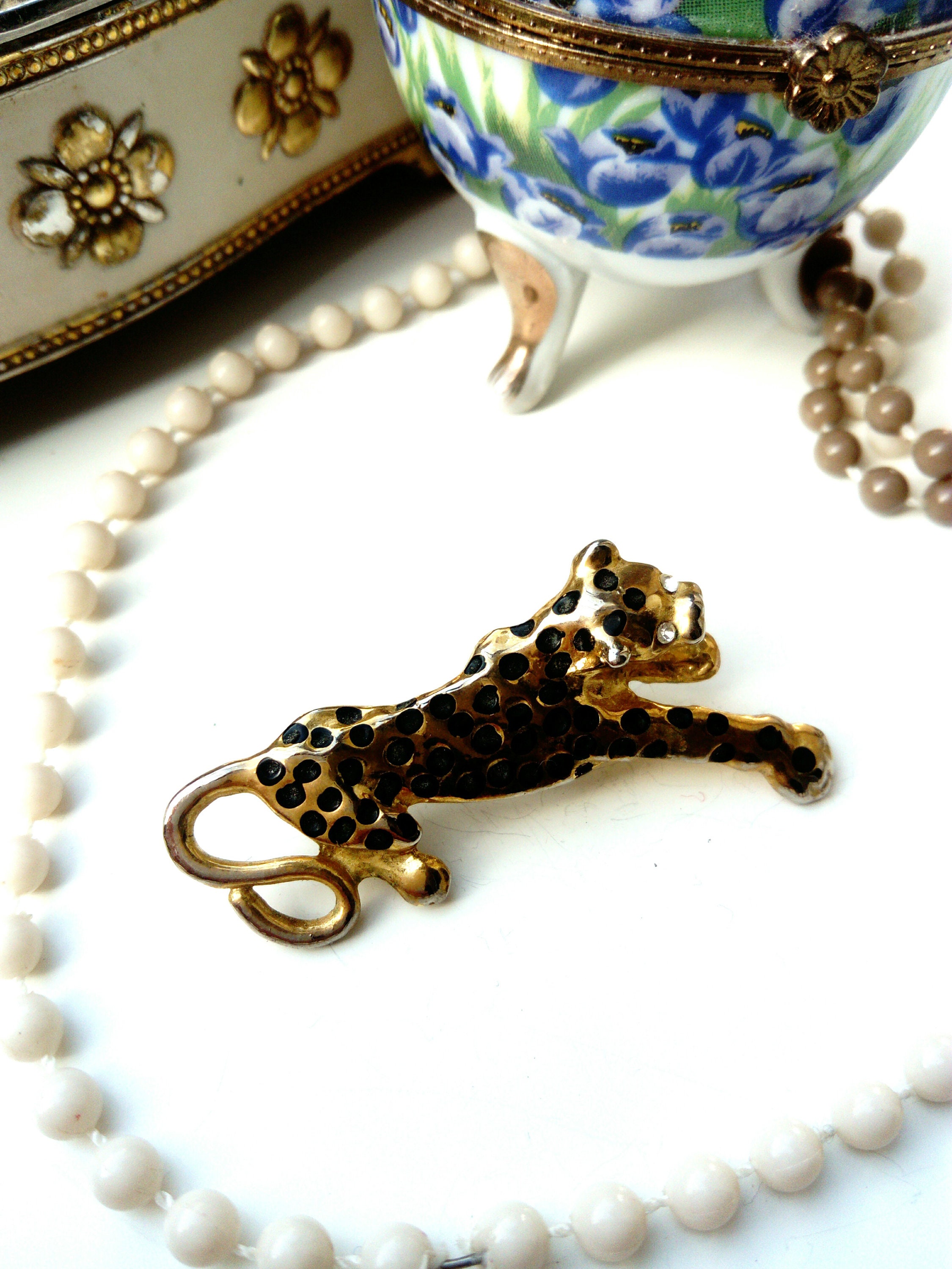 Leopard brooch years 80/80 's Leopard brooch