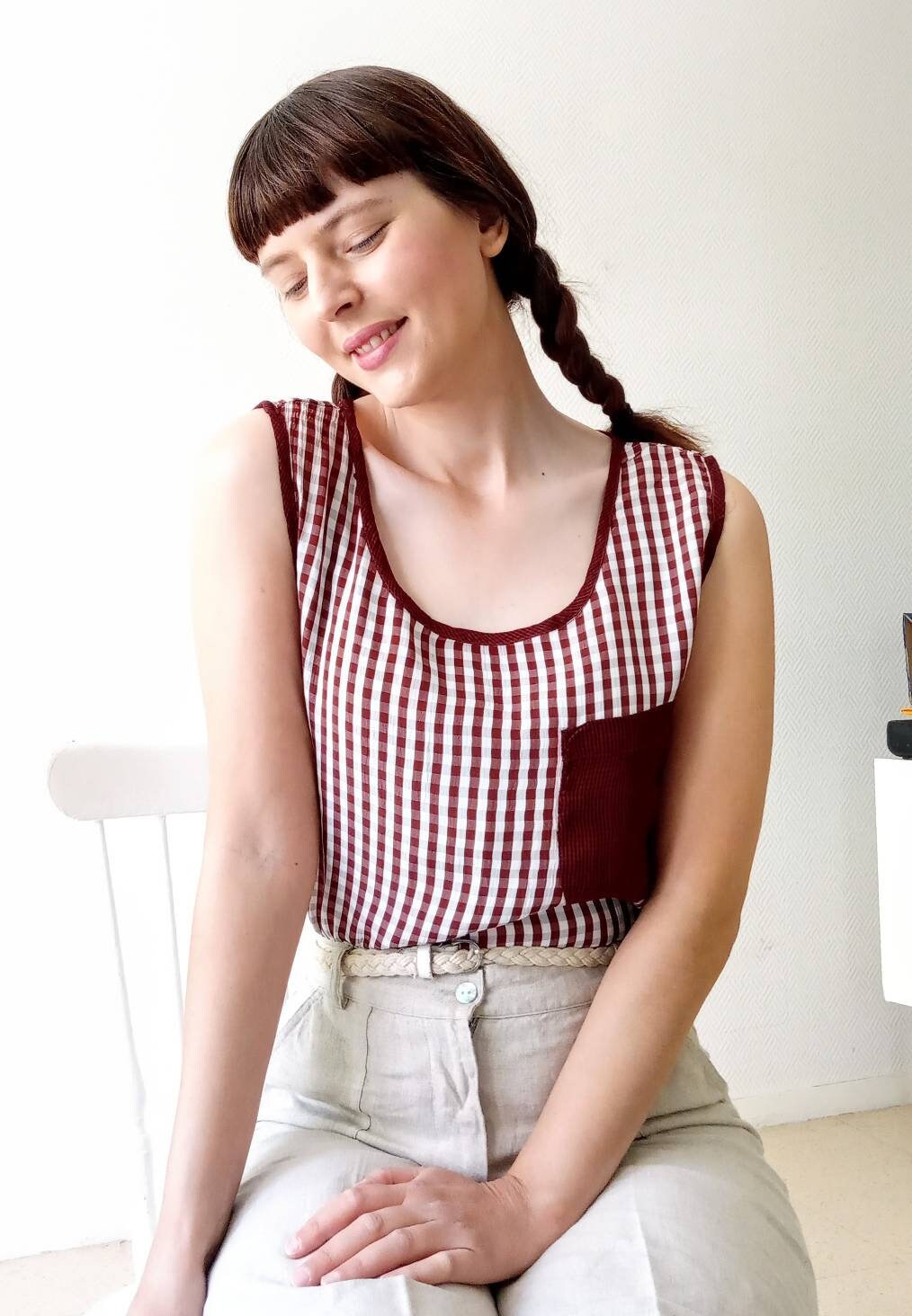 Top 90s style plaid tank top ///1990's does 60s plaid top
