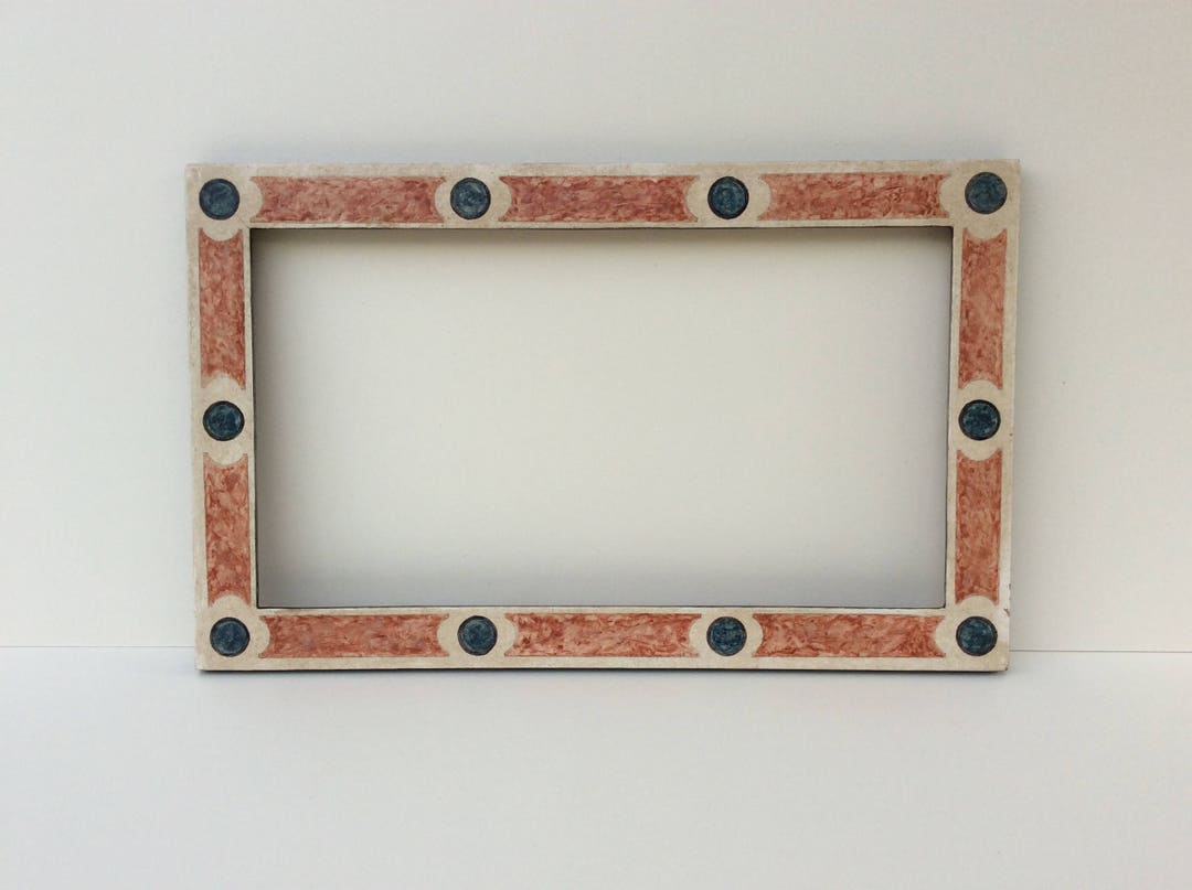 Marco italiano con decoraciones y mármol falso. - Etsy España