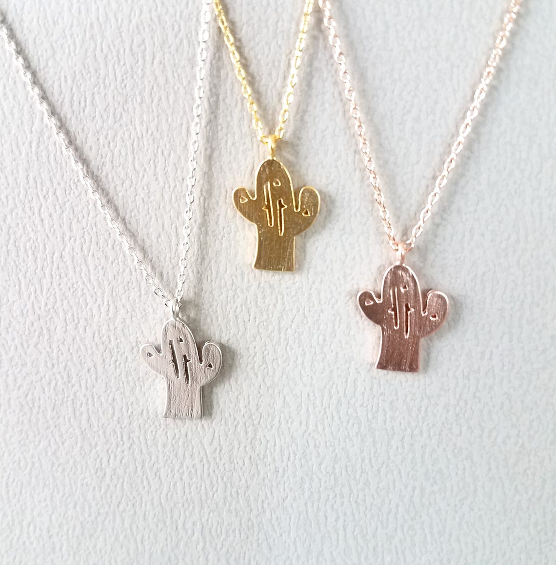 Dainty Cactus Necklace Simple Everyday Necklace cactus 6mm | Etsy