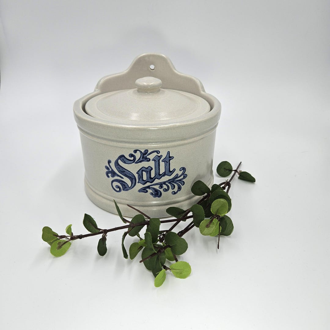 Vintage Pfaltzgraff Yorktowne Salt Box W/ Lid, Blue and White ...