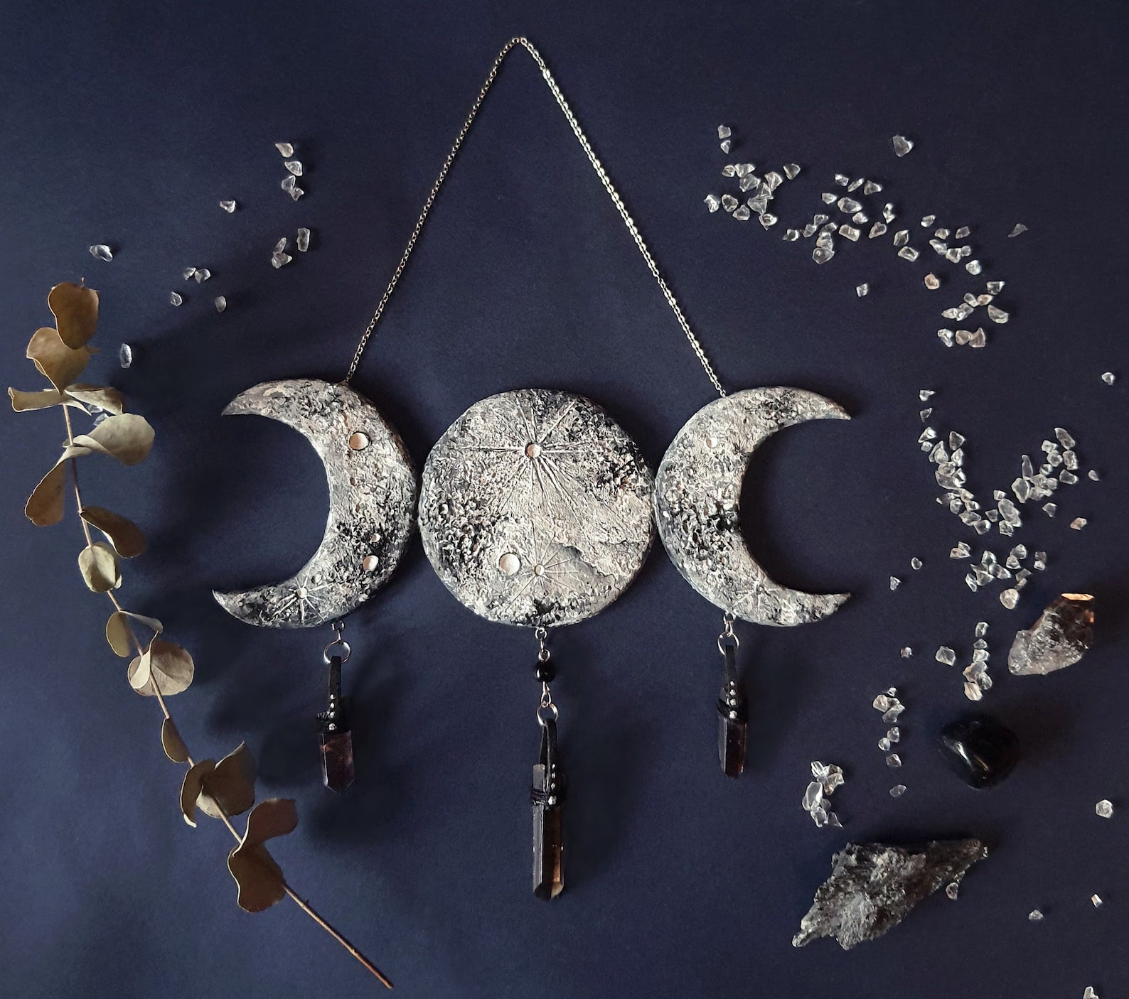 Triple Moon Goddess || Hecate || Moon Altar - Etsy