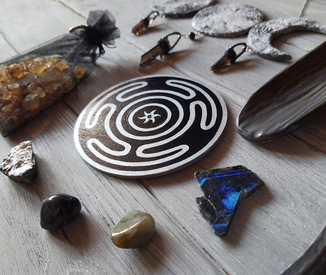Hecata Altar Set || Witch Box || Witch Kit - Etsy