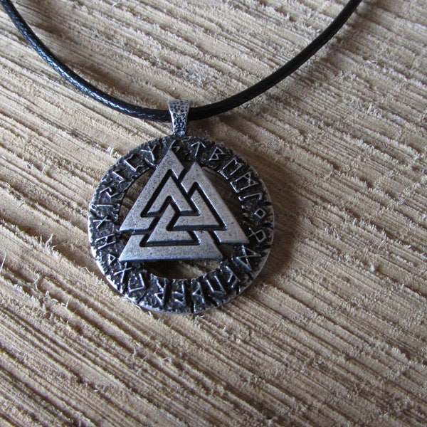 Valknut - Etsy