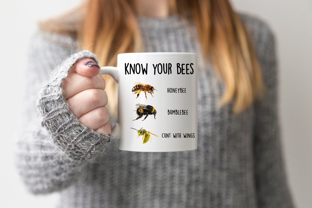 Conoce a tus abejas Cnt With Wings Funny Mug Gift Regalo de Navidad ...