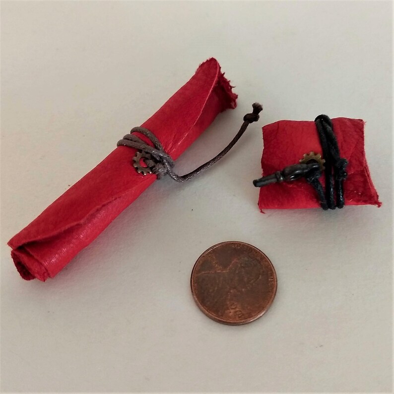 Miniature Treasure Maps and Compass With Leather Pouch Set Red 1:12 ...