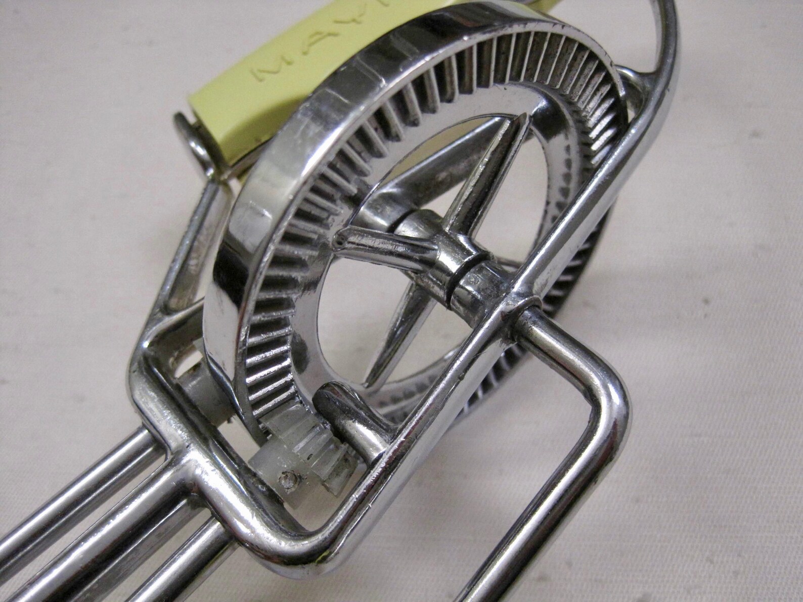 Maynard Eggs Beater. Hand Held Mixer. Pale Yellow & Stainless Steel ...