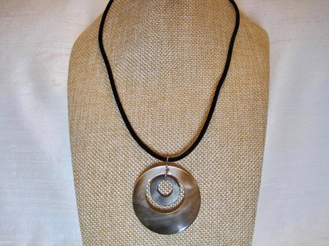 Abalone Shimmery Rainbow Sea Shell Discs Pendant & Black Velvet Choker ...