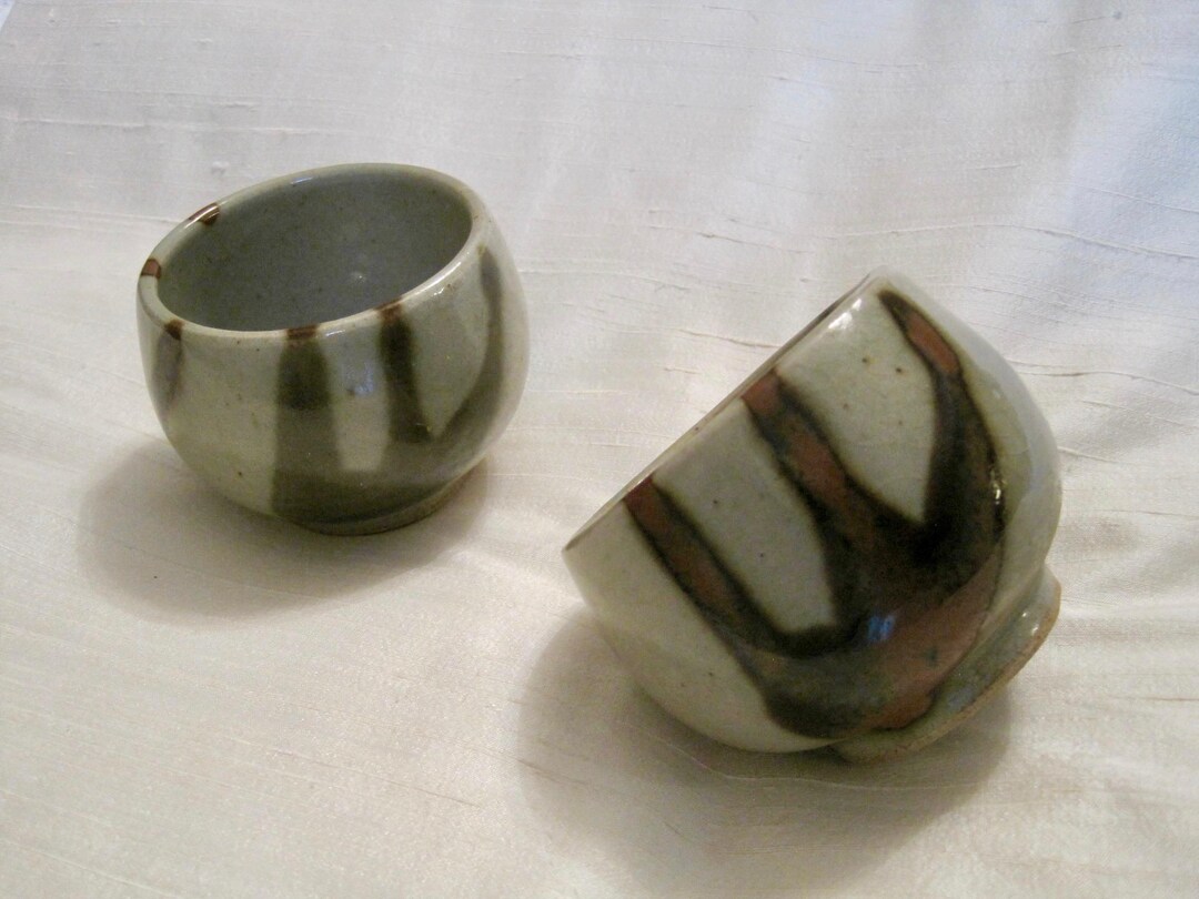 Japanese Studio Pottery Sake Tea Cup. Set of Two Tea Cups. Unsigned. - Etsy